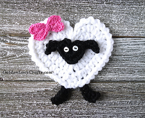 Ravelry: Heart Sheep Applique pattern by GoldenLucyCrafts