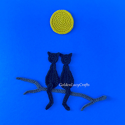 Ravelry: Cats and a Full Moon Applique pattern by GoldenLucyCrafts