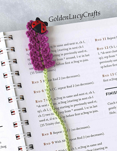 Ravelry: Flower Bookmarks pattern by GoldenLucyCrafts