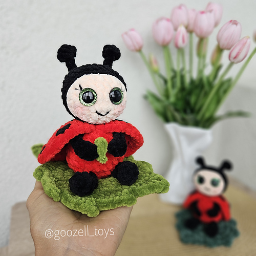 Ravelry: Amigurumi Plush Ladybug pattern by Goozell Tinchurina