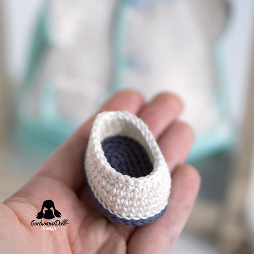 Ravelry: Doctor/Nurse Outfit Set for Sonya pattern by Yulia Gorbunova