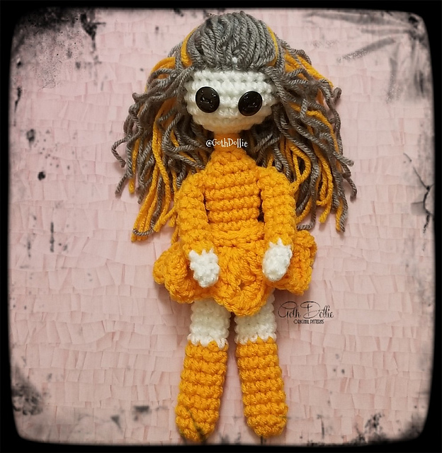 Ravelry: Amigurumi Small (FLAT) Lankee Doll pattern by Elizabeth Mauricio