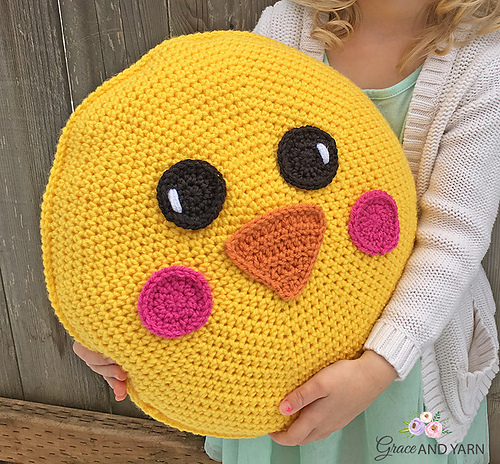 Ravelry: Chick Pillow pattern by Grace and Yarn