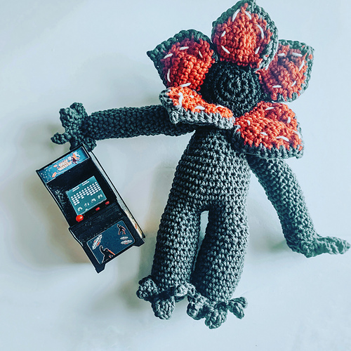 Ravelry: Stranger Things Demogorgon pattern by Andrea Leek