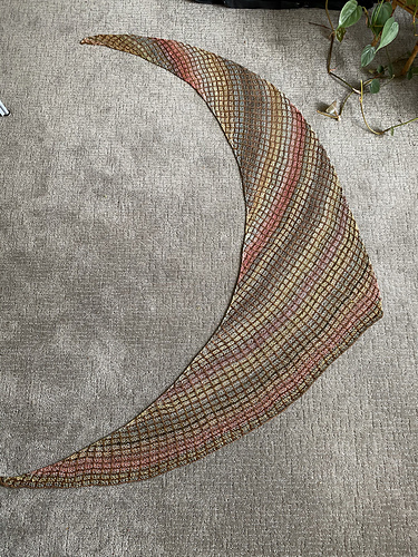 Ravelry: Radiant Gradient Boomerang pattern by Susan Ashcroft