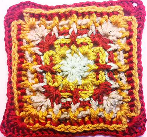 Ravelry: Patsy's Lazy Daisy pattern by Kawawunga