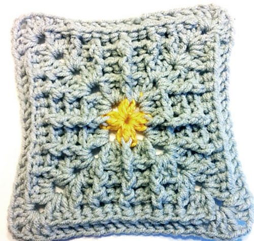 Ravelry: Patsy's Lazy Daisy pattern by Kawawunga