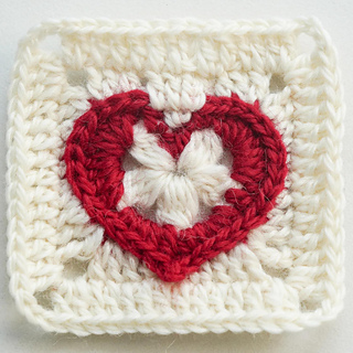 Ravelry: Heart Granny Square with Petals pattern by GrannySquare.Me