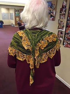 Ravelry: GrapeHeartKnits' Cedar Leaf Shawlette