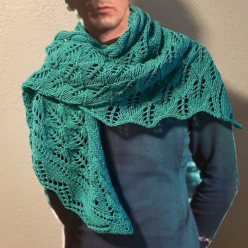 Ravelry: GreatScottKnits' Cable and Leaves Shawl