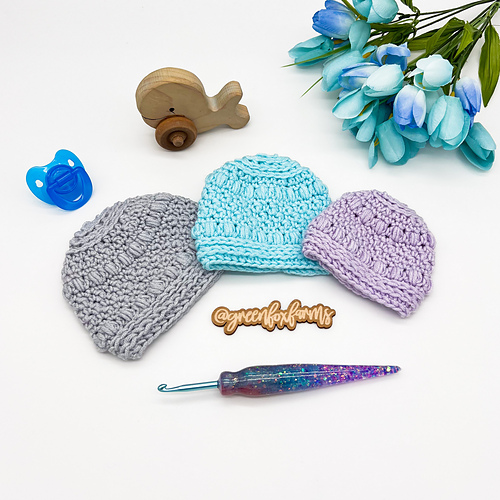 Ravelry: Labyrinth Lullaby Preemie Hats pattern by Lisa M Fox