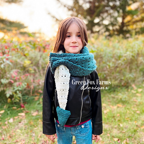 Ravelry: Hopscotch Dragon Tail Scarf pattern by Lisa M Fox