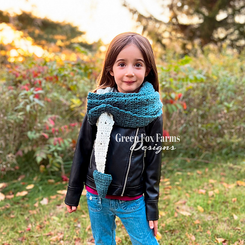 Ravelry: Hopscotch Dragon Tail Scarf pattern by Lisa M Fox