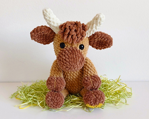 Ravelry: Cinnamon, the Highland Cow pattern by Susanne Grünes