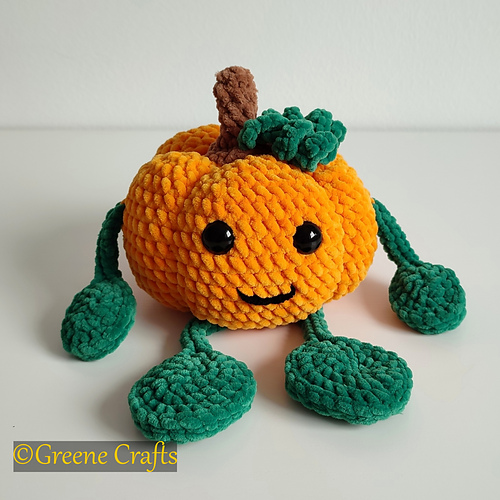 Ravelry: Crochet Pumpkin Plushie (Mr. Tendrils) pattern by Susanne Grünes