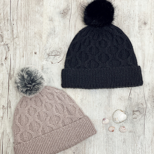 Ravelry: Wavy Stream hat pattern by Gretha Mensen