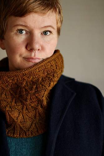 Ravelry: Gerda pattern by Gudrun Johnston