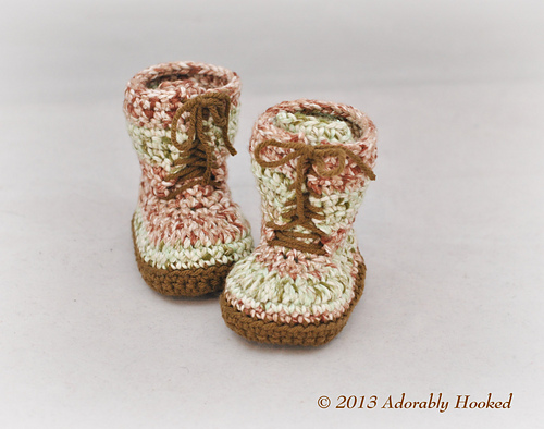 Ravelry: Little ComBrat Combat Boots pattern by Elizabeth Alan