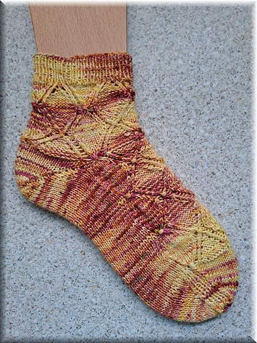 Ravelry: Happy Diamond Socks pattern by Anne B Hanssen