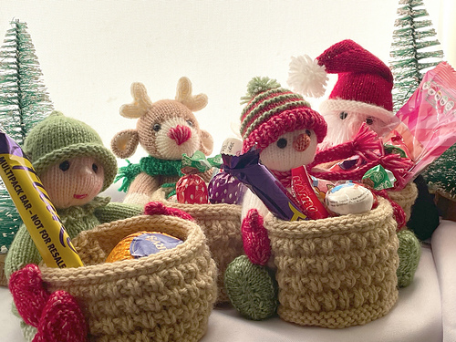 Ravelry: Christmas Gift Baskets pattern by Pat Alinejad