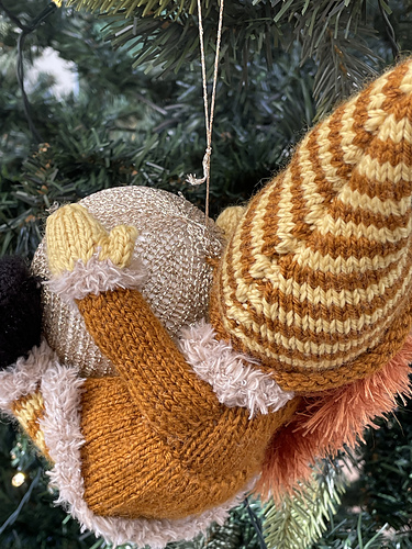 Ravelry: Christmas Baubles part II pattern by Pat Alinejad
