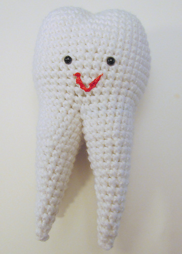 Ravelry: Amigurumi Tooth pattern by Heather Sonnenberg