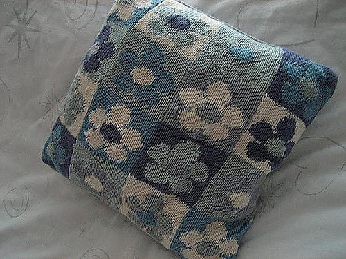 Ravelry: Happy Flowers pattern by Debbie Abrahams