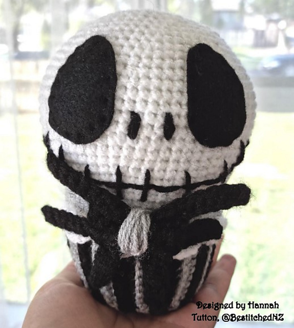 Ravelry: Jack SkeleCake pattern by Hannah Tutton