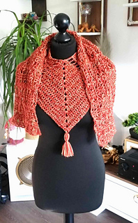 Ravelry: eleganter Schal mit Spitz pattern by Sandra Scherndl