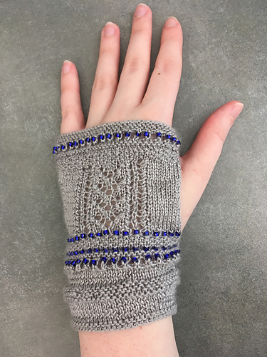 Ravelry: Beaded Hand pattern by Bonnie Dean