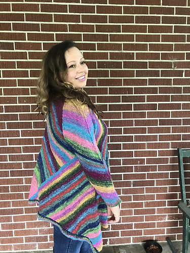 Ravelry: Isosceles cardigan pattern by Guzel Eaves