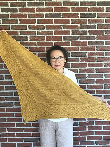 Ravelry: Tuscan sun shawl pattern by Guzel Eaves