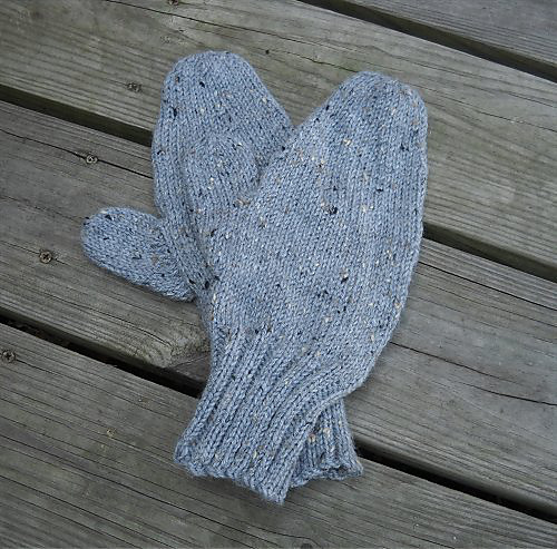 Ravelry: Big Ugly Man Mittens pattern by Desiree Bowman