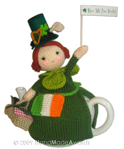 Ravelry: St. Patrick's Day Tea Cosy pattern by Loly Fuertes