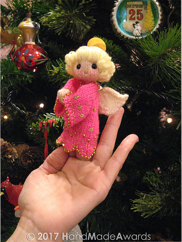 Ravelry: Pink Christmas Angel Finger Puppet pattern by Loly Fuertes