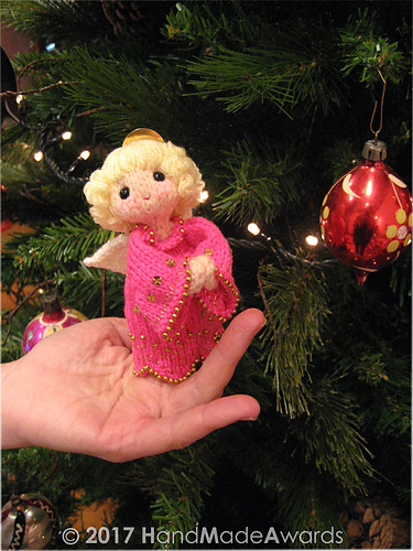 Ravelry: Pink Christmas Angel Finger Puppet pattern by Loly Fuertes