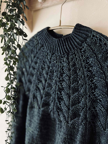 Ravelry: Hashibami pattern by Ririko
