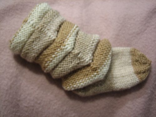 Ravelry: Max's Springy Ring Socks - Cedar pattern by Cat Bordhi