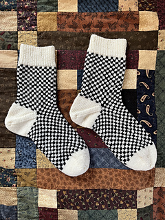 Ravelry: Checkered Skate Socks pattern by Hannah Burt