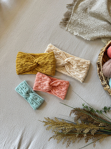Ravelry: Deidra Headband pattern by Hannah Cross