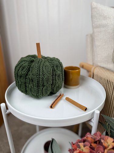 Ravelry: Deidra Stacking Pumpkins pattern by Hannah Cross