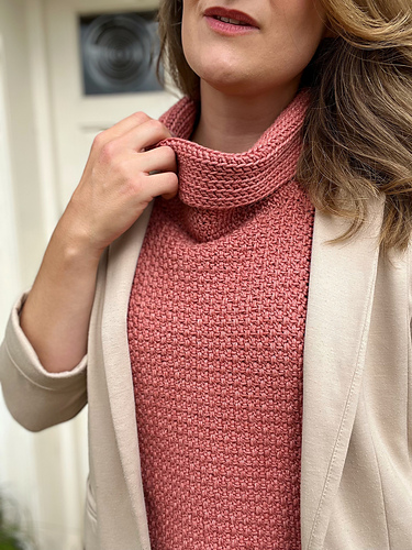 Ravelry: Herringbone Dickie Cowl pattern by Hannah Cross