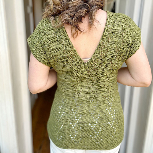 Ravelry: Verona Tee pattern by Hannah Cross