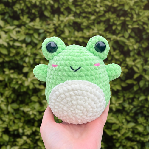 Ravelry: Squishy Frog Plushie pattern by Chloe Bell