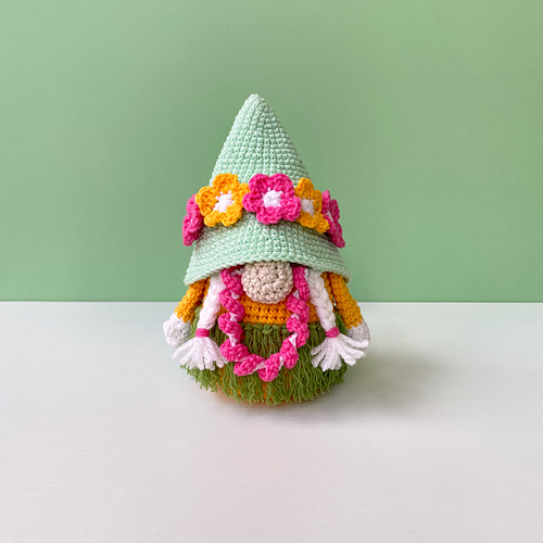 Ravelry: Hawaii Gnome pattern by Kate Negovorina