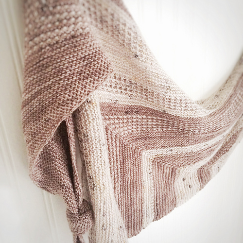 Ravelry: The Drifter pattern by Tamy Gore