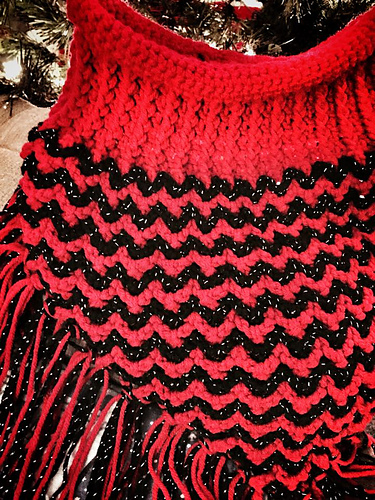 Ravelry: Outlaw Queen Cowl pattern by HarvesterProducts
