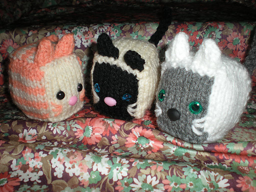 Ravelry: Cubic Cat pattern by Amigurumi Planet!
