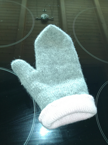Ravelry: Fully Fashioned Machine Knit Mittens pattern by Nikki Smith-Morgan
