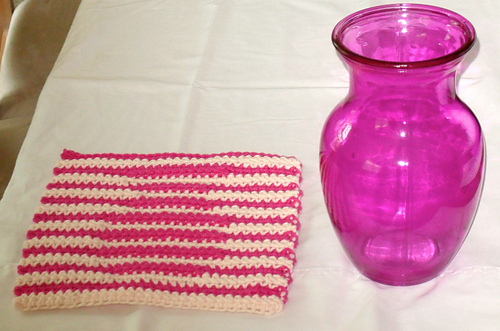 Ravelry: Reversible Vase Cloth pattern by Hazel Furst